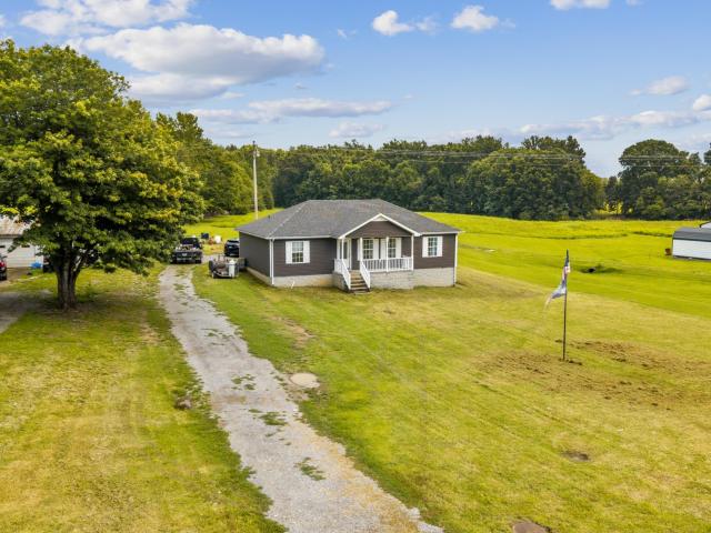 890 Akersville Rd