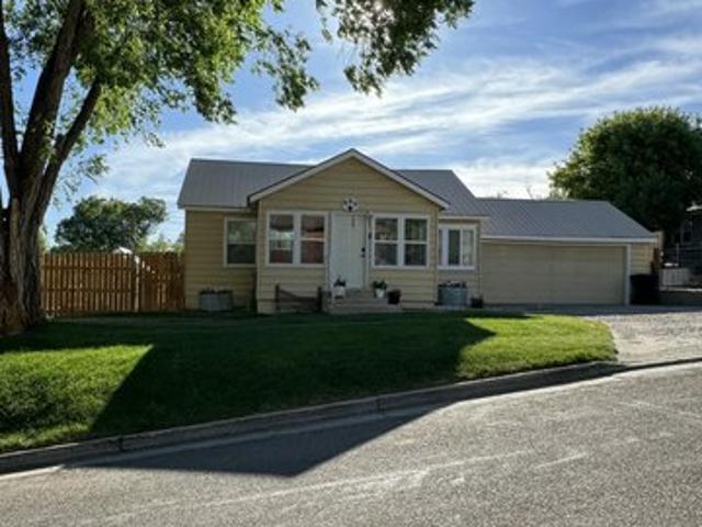 890 Barclay St, Craig, CO 81625