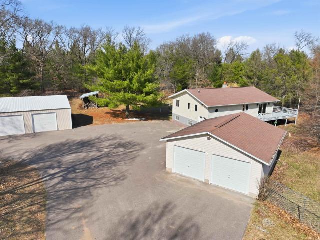 890 Gale Dr, Wisconsin Dells, WI 53965 | MLS #2019 | Compass