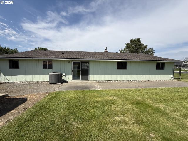 890 e kennedy ave