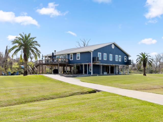 890 Exotic Isle Drive
