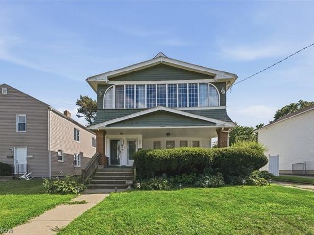890 Hamlin St, Akron, OH 44320