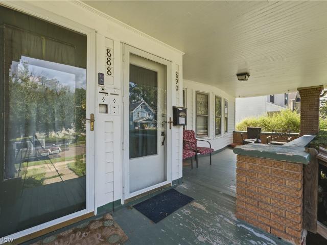 890 Hamlin Street