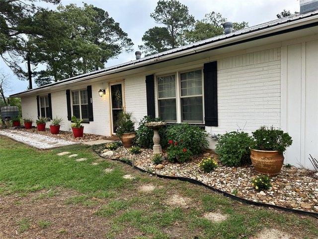 890 E Highway 21, Bastrop, TX 78602