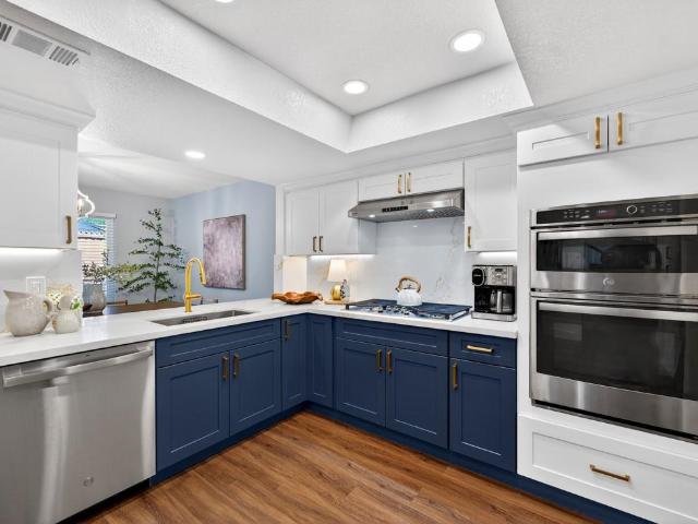 890 Oak Park Drive