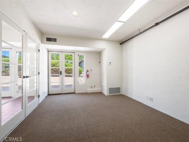 890 osos Street