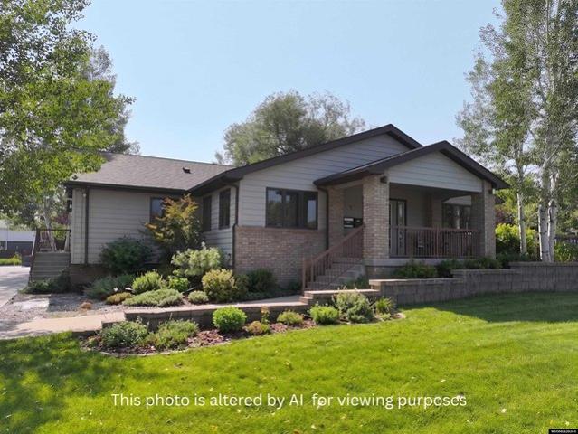 890 N 2nd St, Lander, WY 82520