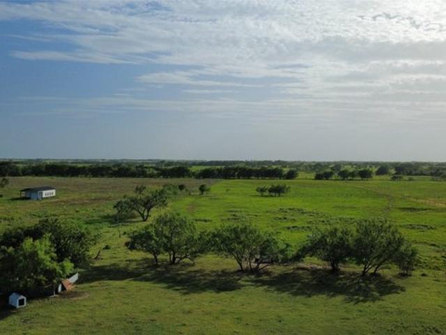 890 S FM 1951, Coolidge, TX 76635