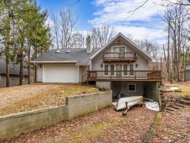890 S Slashing Rd, Boyne Falls, MI 49713