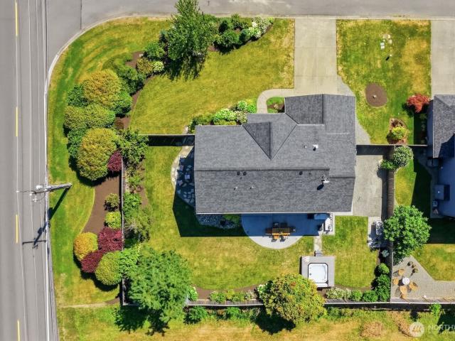890 SE 10TH Street