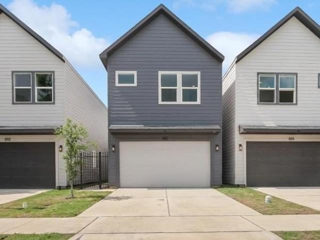 890 Paul Quinn St, Houston, TX 77091