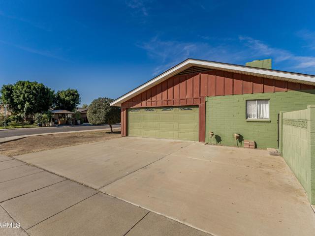 890 w del rio street