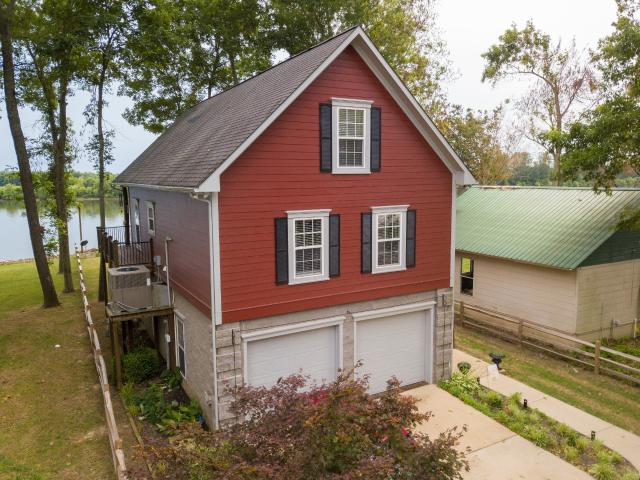 890 Vista River Ln