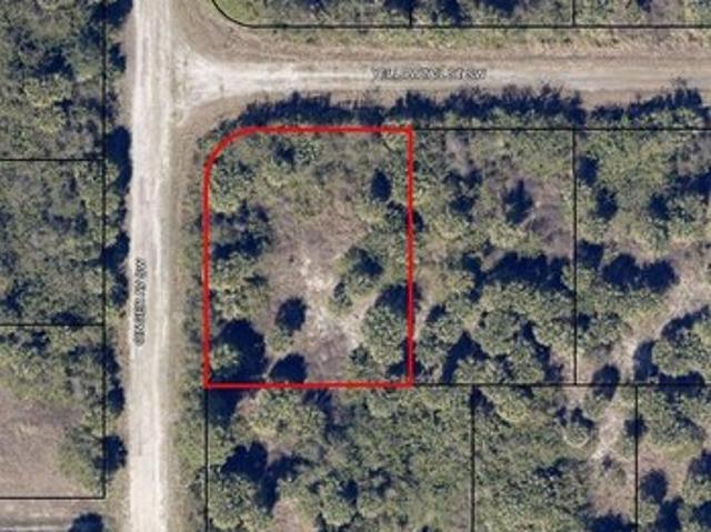 890 Yellowtail St SW, Palm Bay, FL 32908