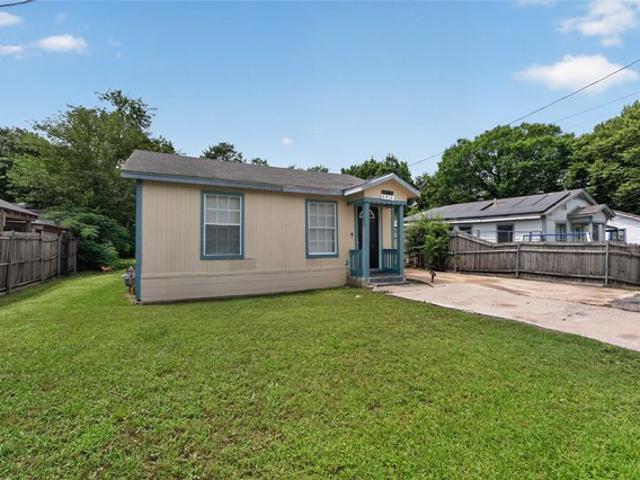 8914 Cardella Ave, Dallas, TX 75217