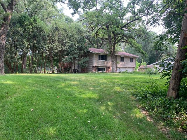 8914 37th Street N
