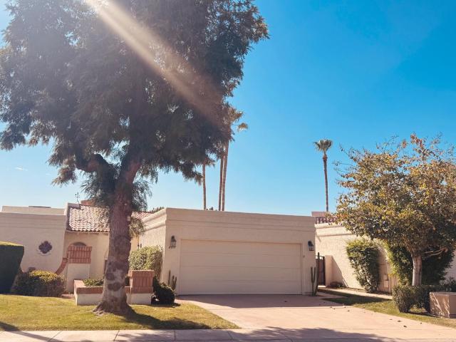 8915 N 84th Way