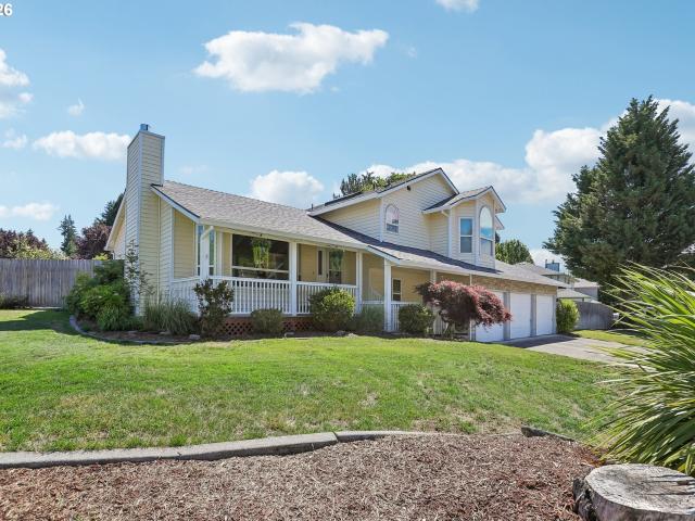 8915 NE 28TH PL