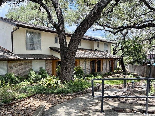 8915 Datapoint Dr Apt 44B, San Antonio, TX 78229