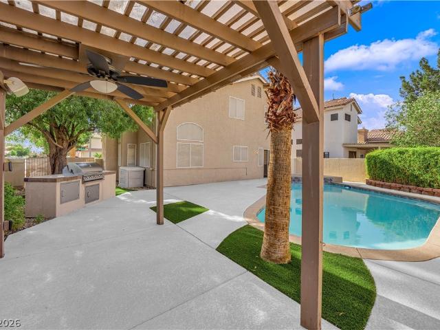8915 Sandy Slate Way