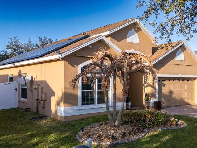 8915 Victoria Isle Pl, Orlando, FL 32829 | MLS #S5145 | Compass