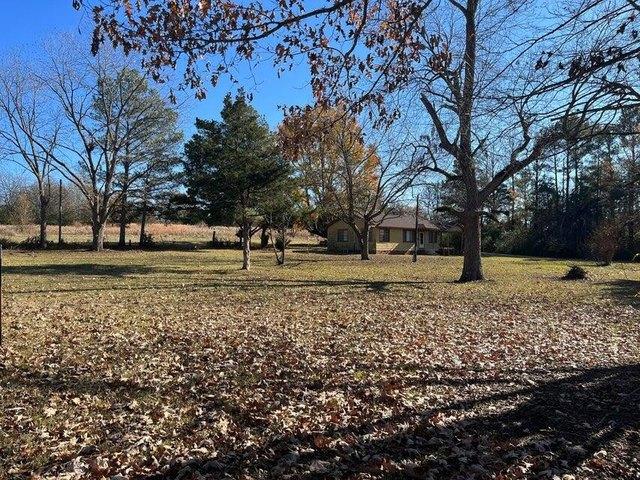 8916 Oktoc Rd, Starkville, MS 39759