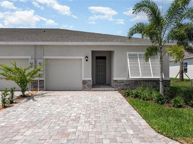 8916 Orchid Reserve Cir, Sebastian, FL 32958