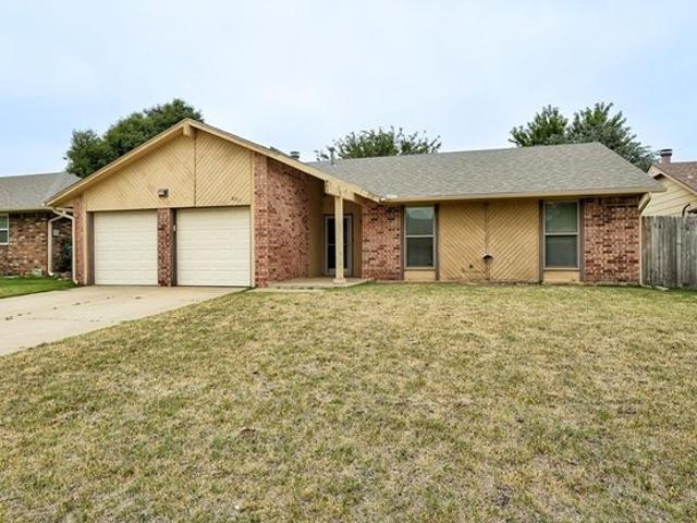 8917 NW 83rd St, Oklahoma City, OK 73132
