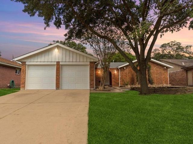 8918 Grape St, Houston, TX 77036