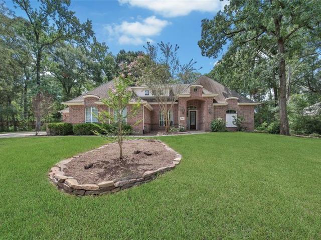 8918 Summerdale Ln, Conroe, TX 77302