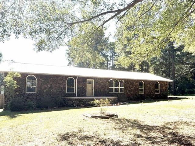 8919 McKim Dr, Mabelvale, AR 72103