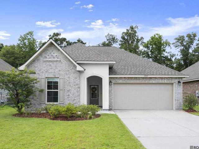8919 Meadow Sage Dr, Denham Springs, LA 70726