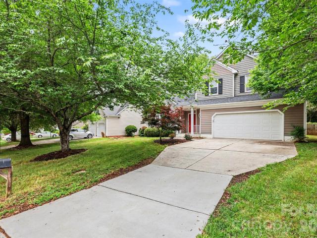 8910 Castlebay Dr, Charlotte, NC 28277 | MLS #4375