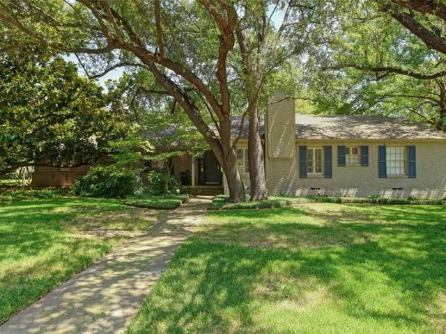 8910 Guernsey Ln, Dallas, TX 75220
