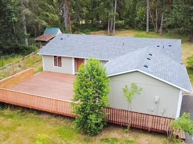 8910 Hunter Point Rd NW, Olympia, WA 98502