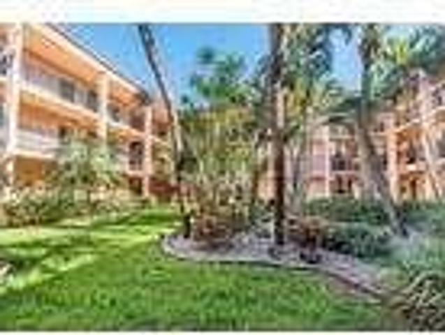 8911 Blind Pass Rd #121, Saint Pete Beach, FL 33706