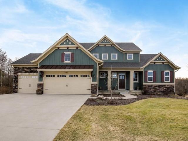 8911 Hopewell Dr NE, Rockford, MI 49341