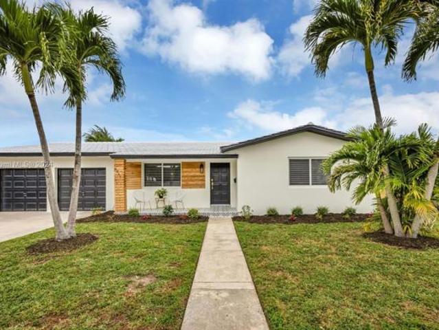 8911 SW 48th St, Miami, FL 33165