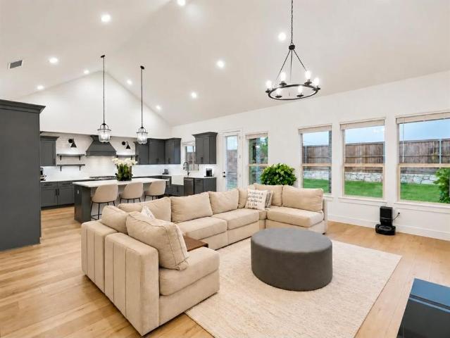 8912 Free Ferry Lane