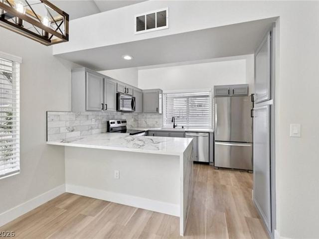 8913 Antioch Way, Las Vegas, NV 89117