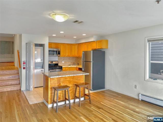8913 Riverside Pl Unit 3, North Bergen, US, NJ