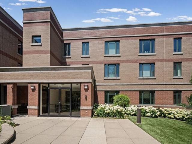 891 Central Ave Apt 336, Highland Park, IL 60035