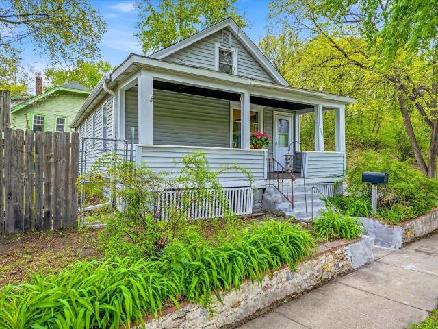 891 Benhill Road