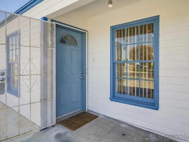 891 Elm Ave