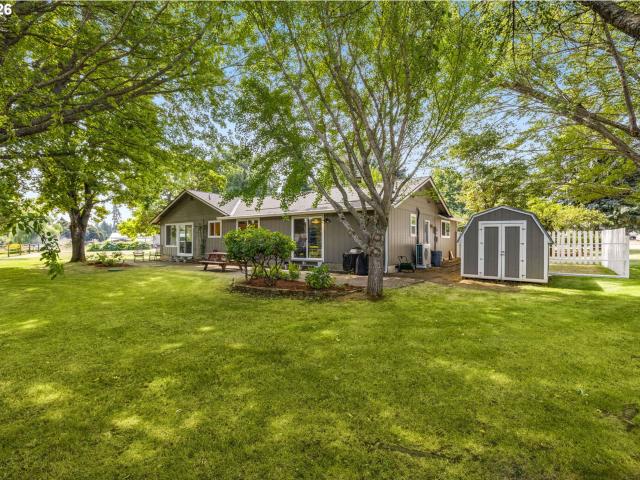 891 frankton rd