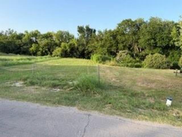 891 Lakeside Drive