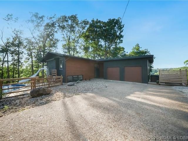 891 Panoramic Dr, Camdenton, MO 65020