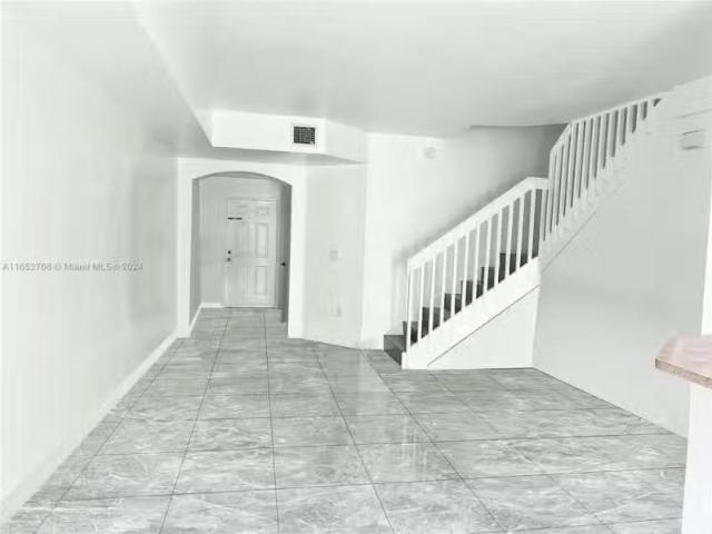 8924 W FLAGLER ST APT 2, MIAMI, FL 33174 Condo/Townhome For Sa.
