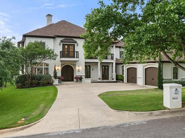 8924 Waterchase Cir, Fort Worth, TX 76120
