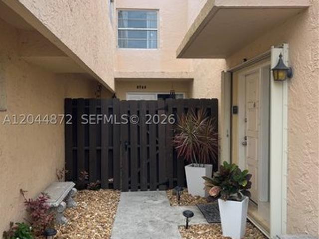 8925 NE 4 Avenue Rd Unit 8925, Miami Shores, FL 33138